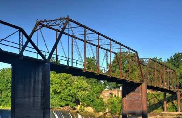 Caplinger Woods RV & Campground - Stockton, Missouri - Campspot