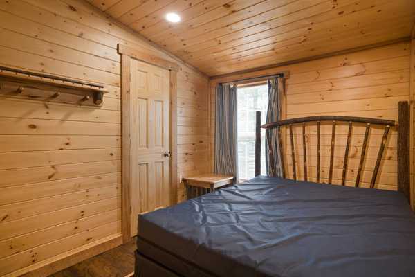 Book Your Stay - Loading...