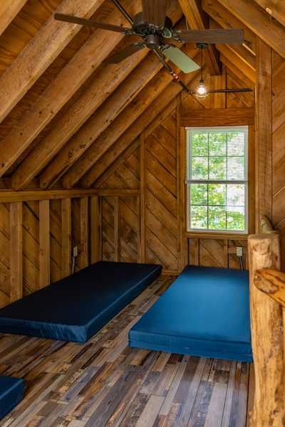 Book Your Stay - Loading...