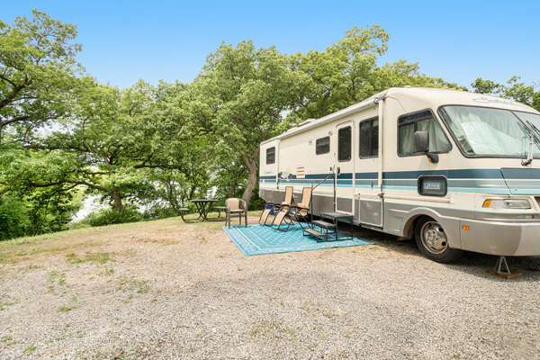 Camping in Kansas: 10 Best Campgrounds in Kansas in 2024 - Campspot