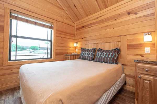 Book Your Stay - Loading...