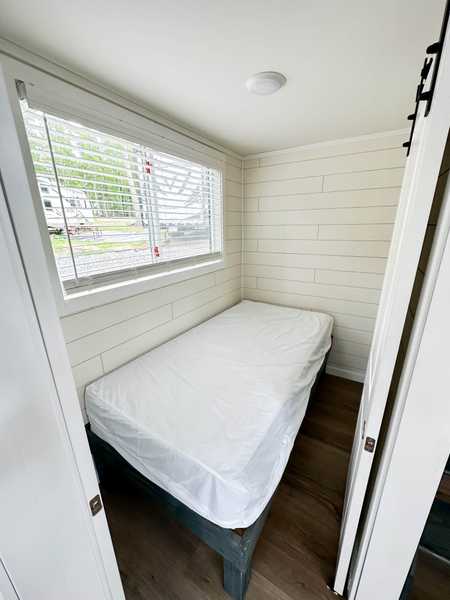 Book Your Stay - Loading...