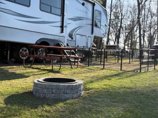 Deluxe RV Site | Circle CG | Happy Grounds