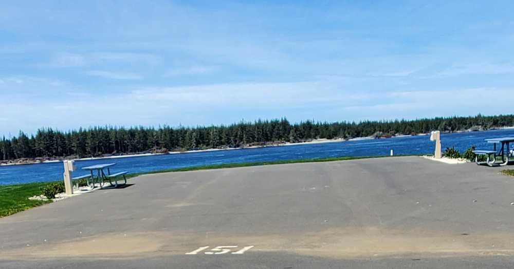 Winchester Bay RV Resort - Winchester Bay, Oregon - Campspot
